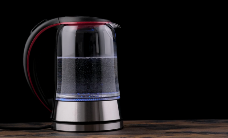 10 Safest Electric Tea Kettles Without Plastic 2024 - Cleanest Non ...
